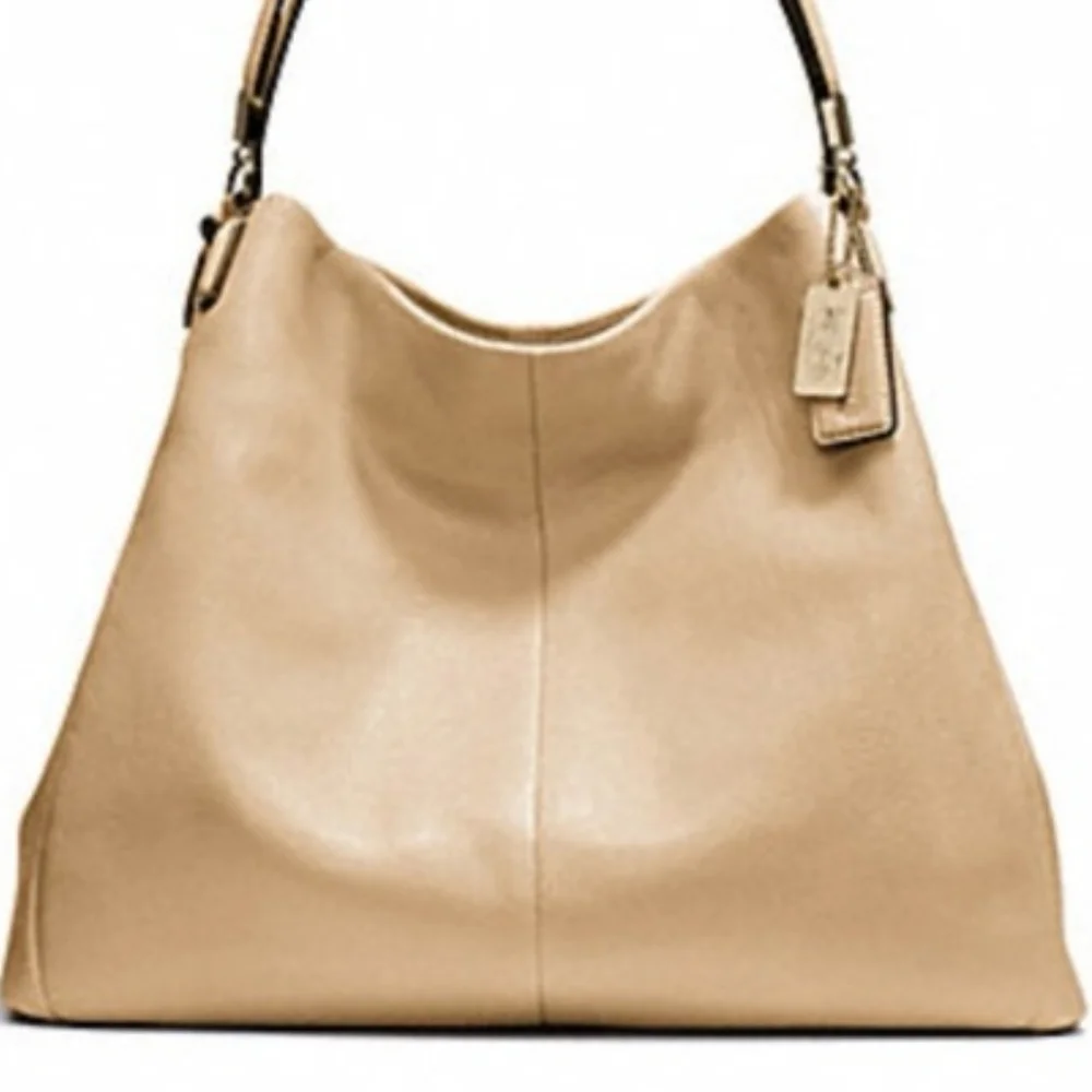 Coach | Bags | Memorial Day Sale Coach Pebbled Leather Shoulder Bag In ...